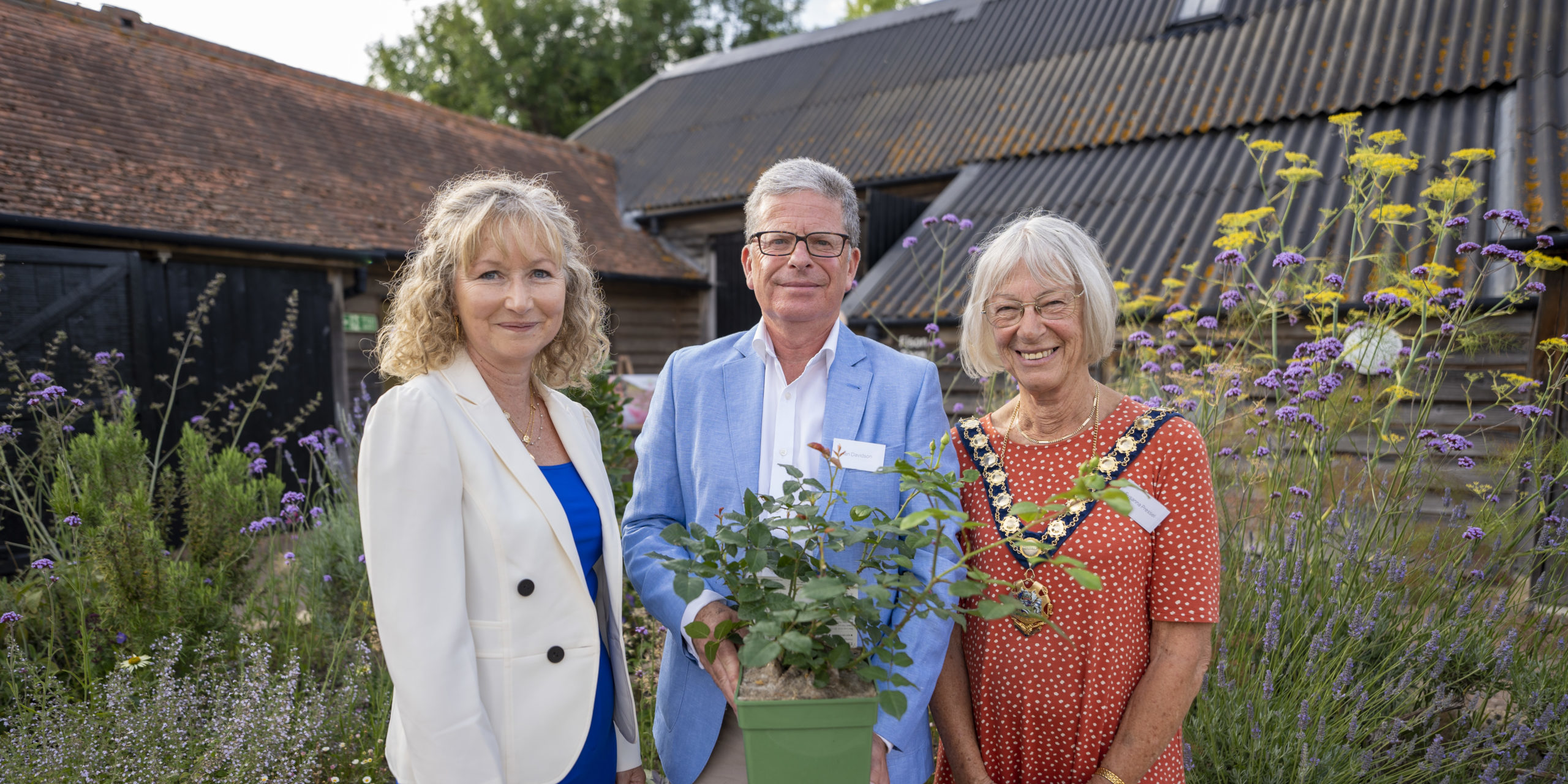 Annual Rose Ceremony takes place as Earth Trust celebrates 40 years ...
